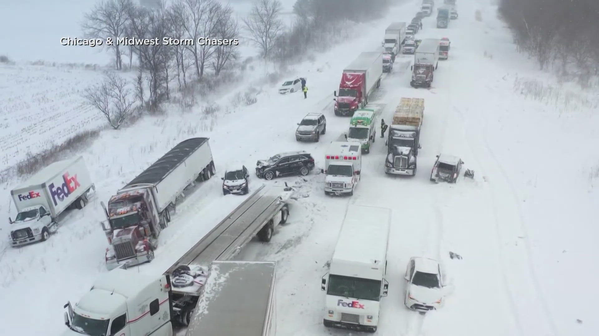 Multiple injuries reported after over 100-vehicle pile-up in Midwest