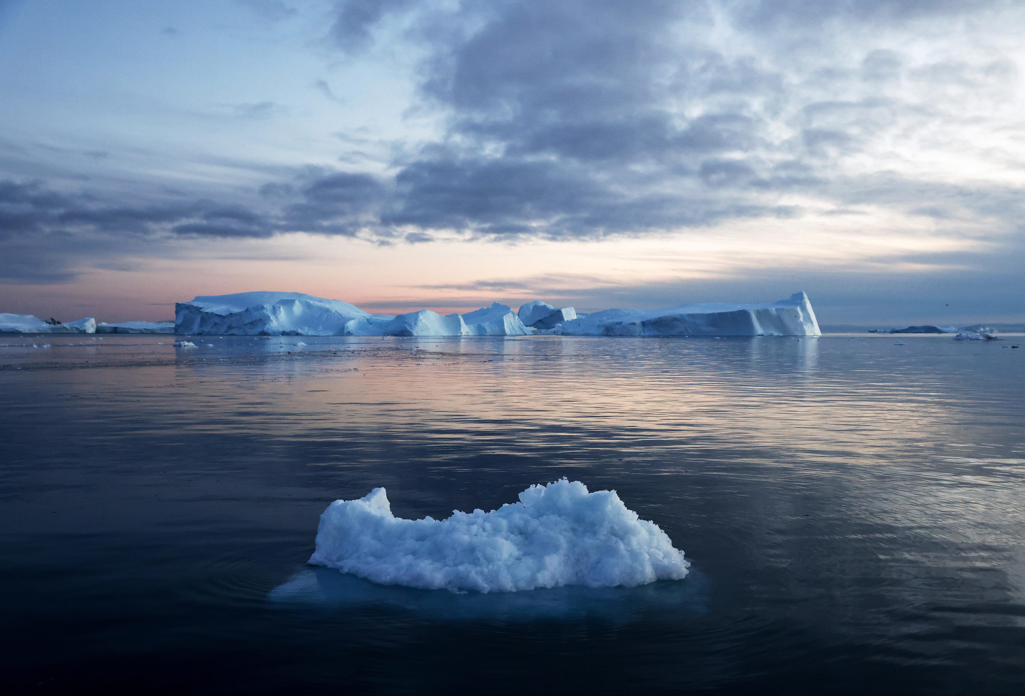 These 14 spectacular scenes reveal why Greenland is an amazing place