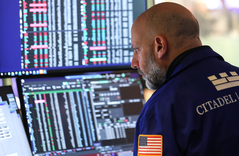 S&P 500 slides 2.1% after Trump threatens new tariffs over Greenland