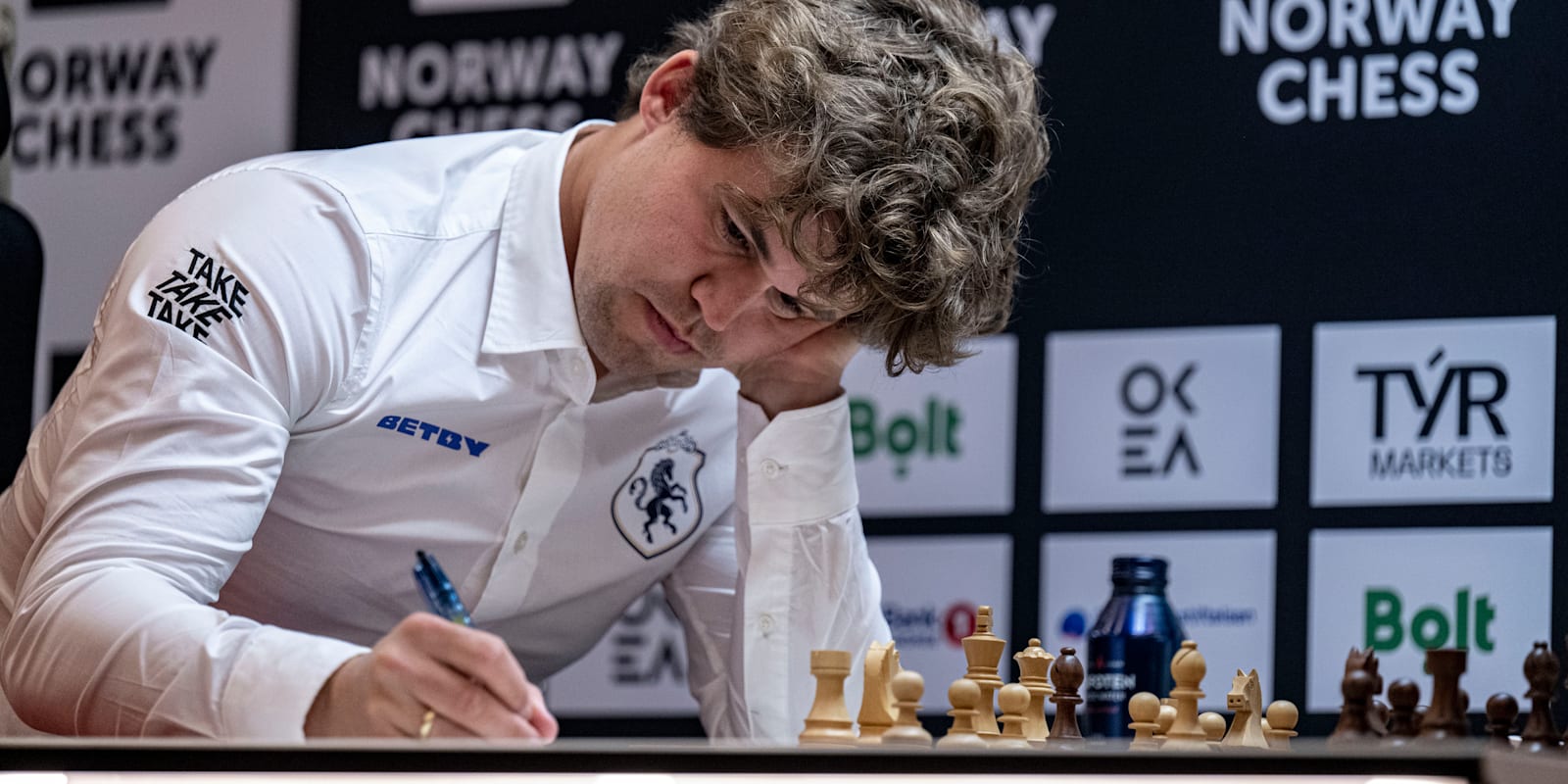 Magnus Carlsen kommer till Sverige: "En jätteskräll"