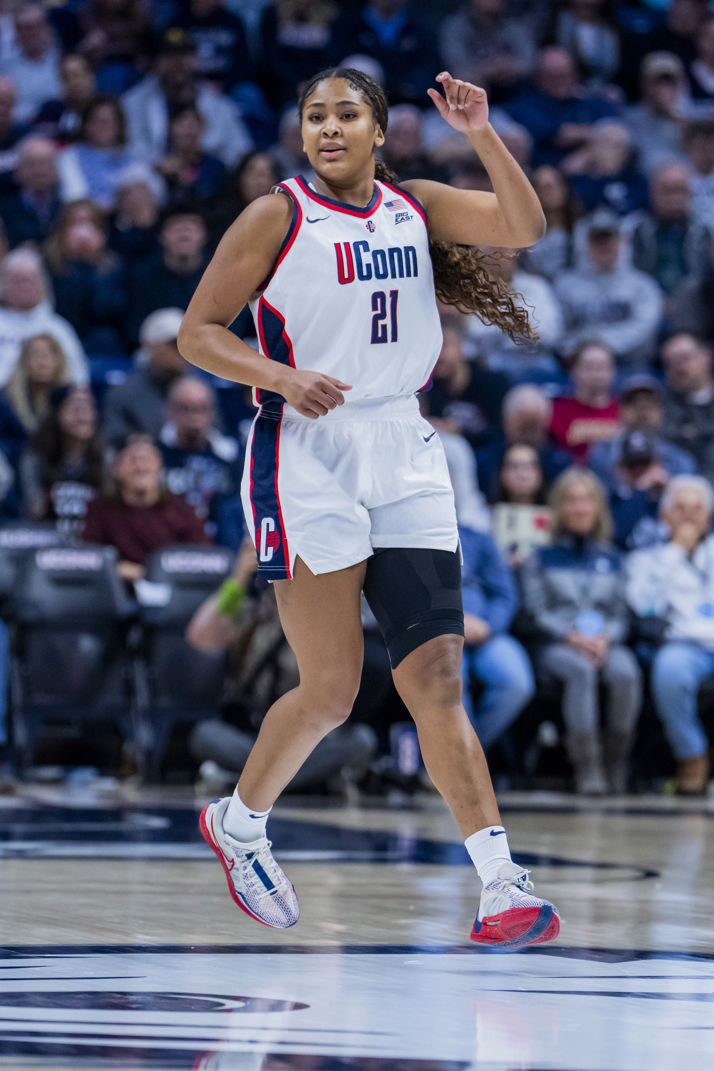 AP Top 25 poll discussion: No. 1 UConn remains comfortably above all of ...