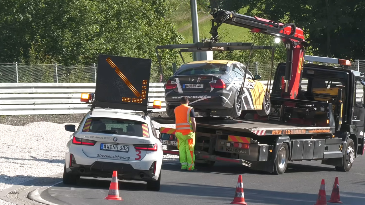 Recovery Operations Fails and Red Flag Moments on the Nürburgring