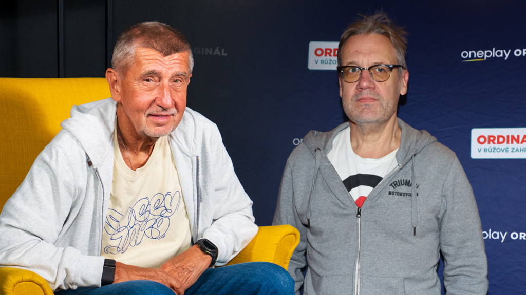 Babiš je znovu terčem posměchu. Premiérovu globusu za 15 tisíc se ...