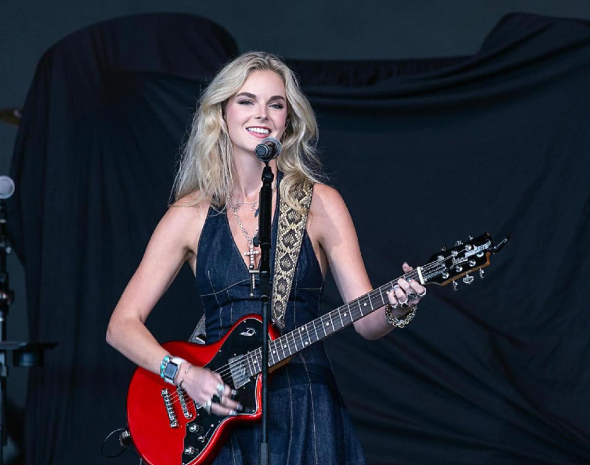 Karley Scott Collins: The country star making headlines with Keith ...