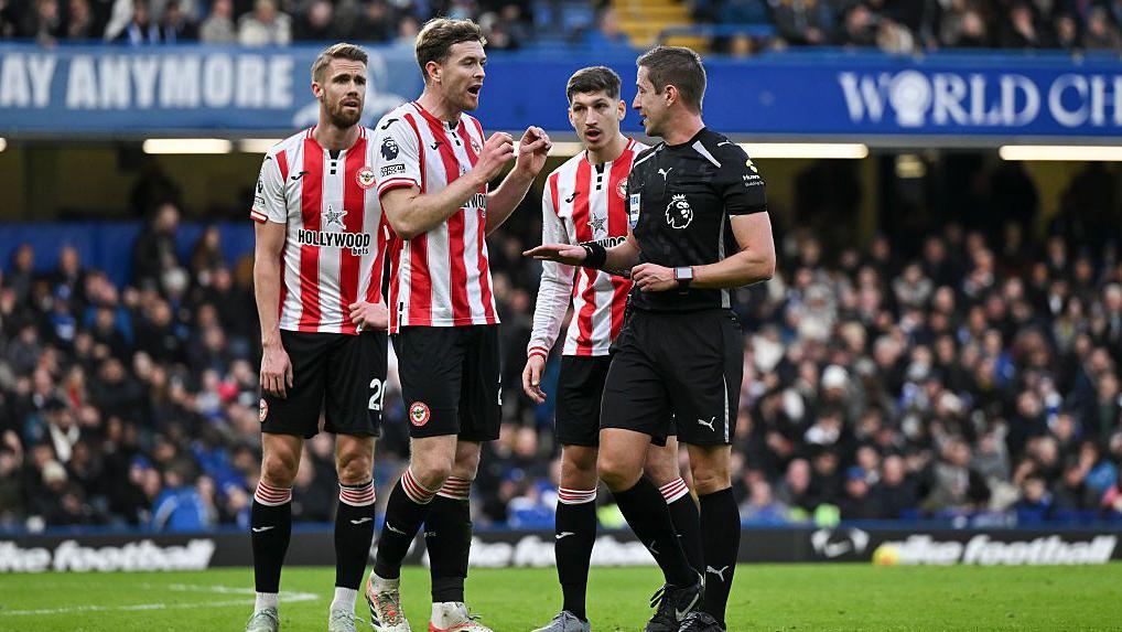 Bees go down swinging against Chelsea