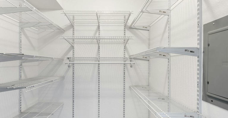 Smucker shuts only store forever after 27 years—$1M and 30 acres gone