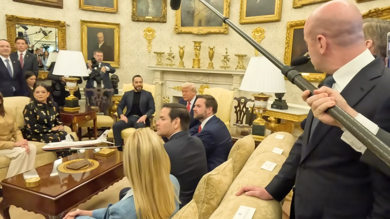 “That's why nobody watches you anymore” Trump explodes at CNN inside ...