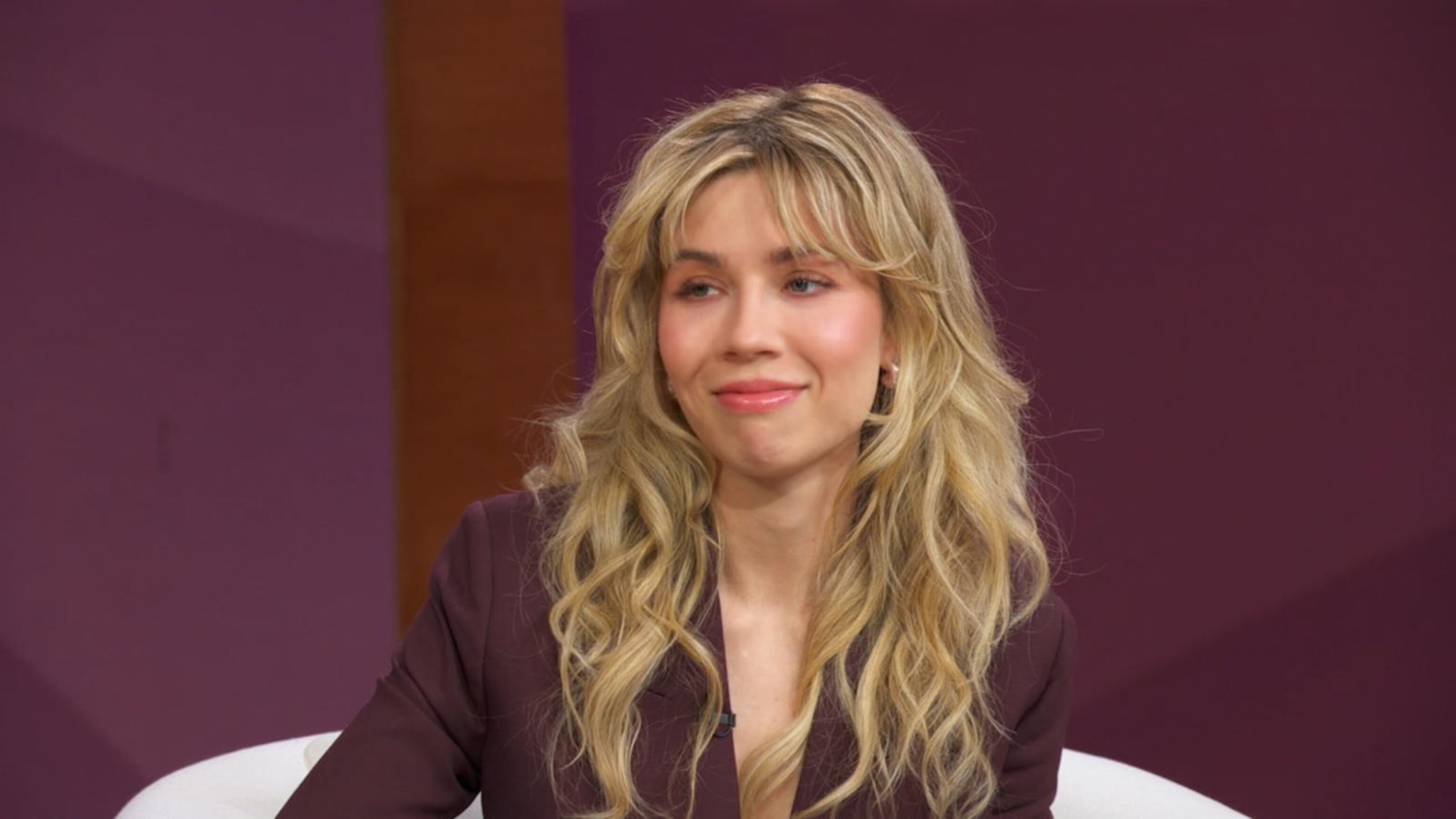 Jennette McCurdy talks 'Half His Age'