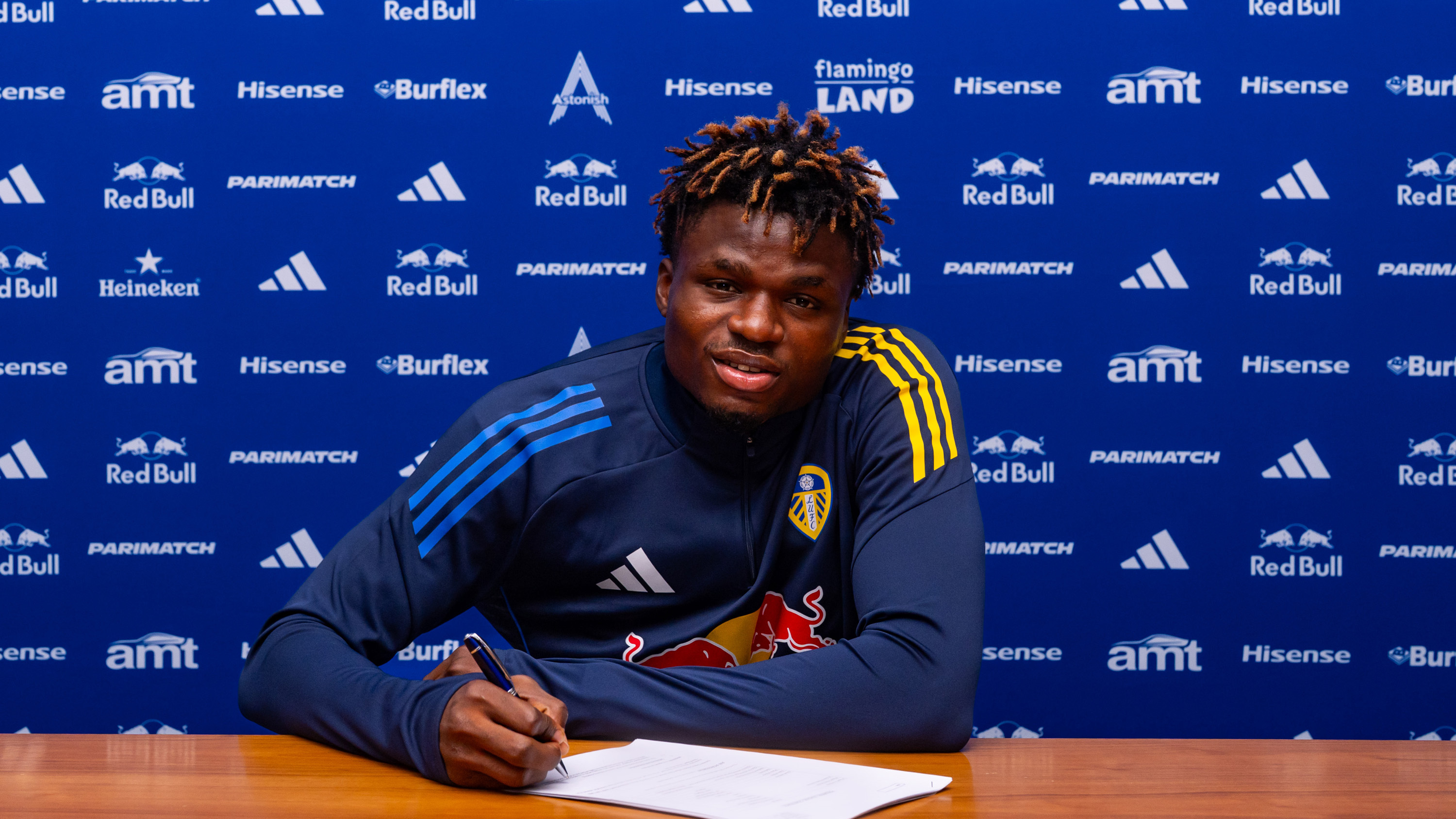 Statement released as Leeds United confirm defender transfer and ...