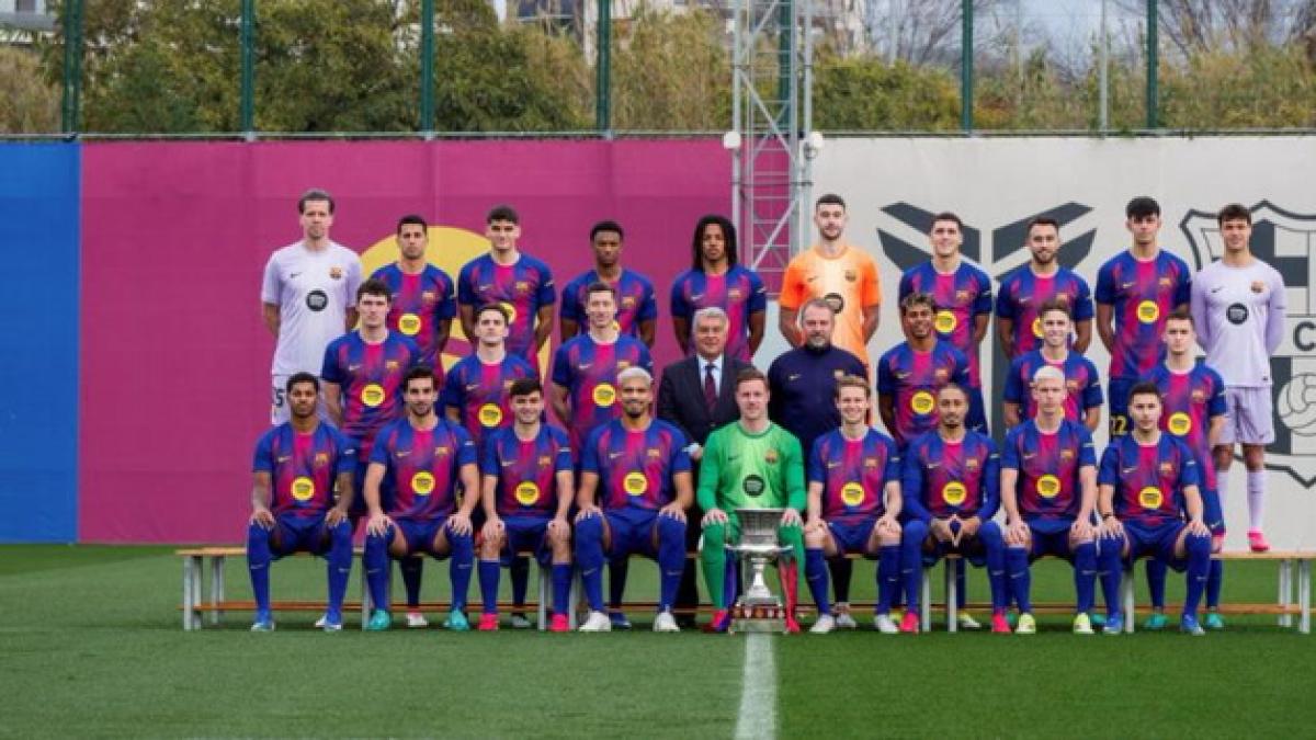 Hubo arenga de Laporta a la plantilla con 'palo' a los árbitros de Anoeta