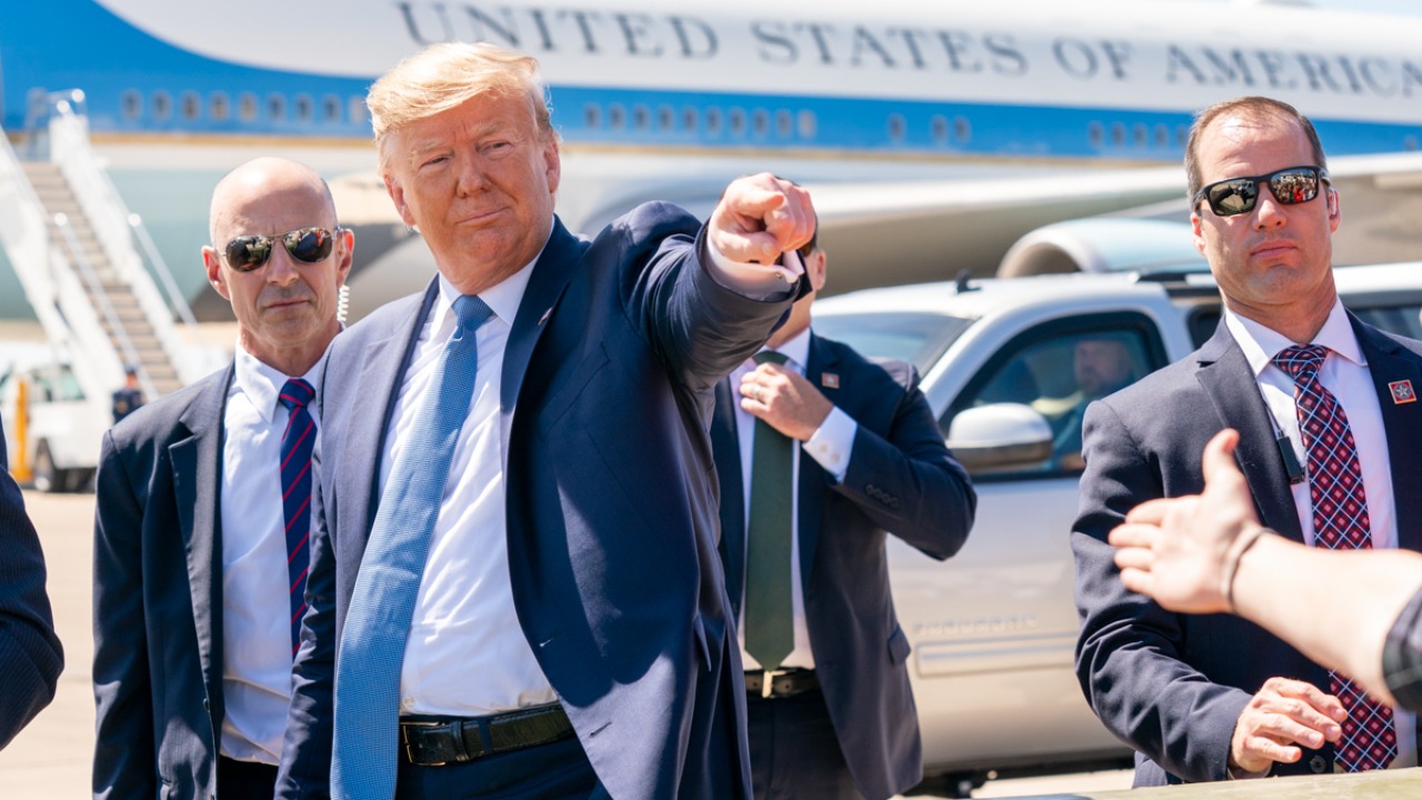 Thousands sign wild Danish petition to buy California from Trump