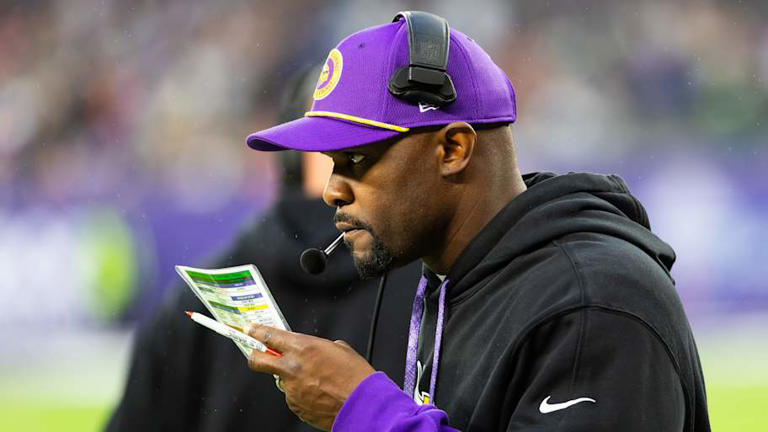 Packers chasing Vikings' Daronte Jones as Brian Flores rumors swirl