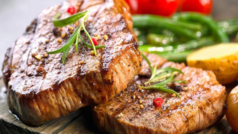 Red meat reclaims its place on the plate as new US diet guidelines flip ...