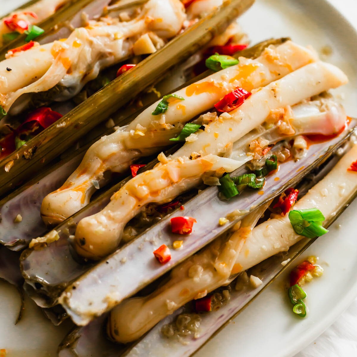 Chinese-style razor clams with garlic