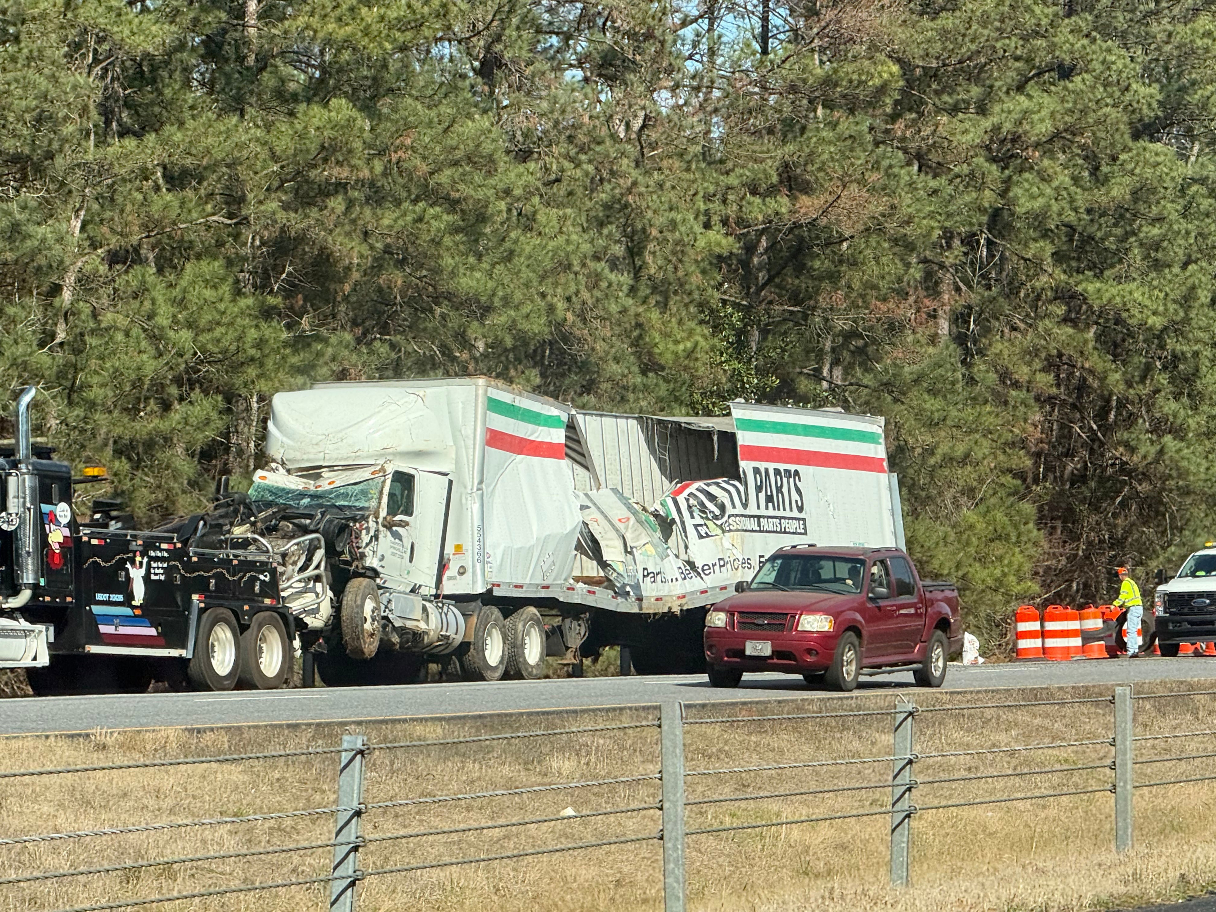 I-65 South reopens in Butler County after 18-wheeler crash