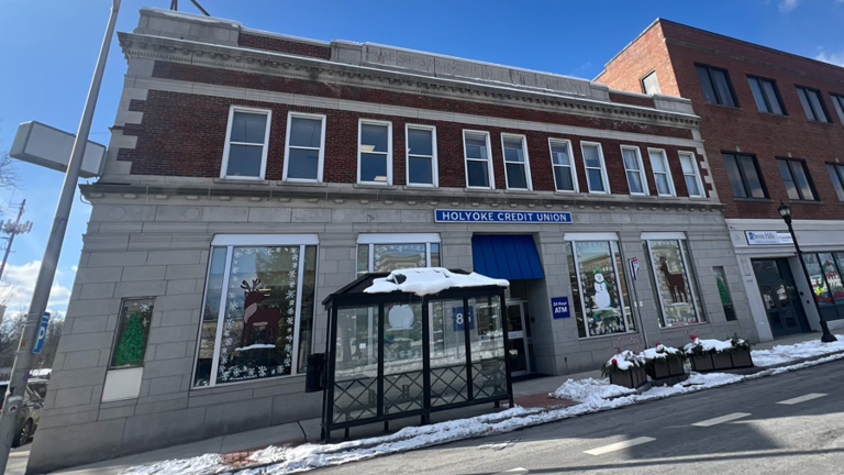 Armed robbery at Holyoke Credit Union in West Springfield