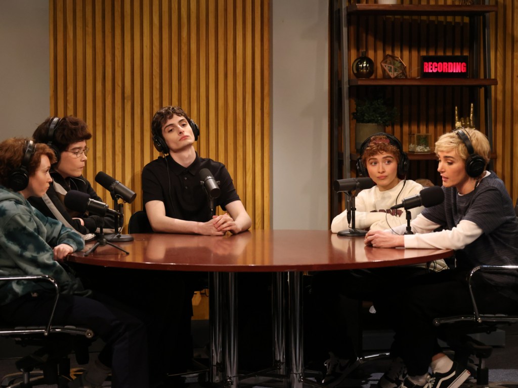 How to interpret the teen slang in SNL's 'Snack Homiez' skit