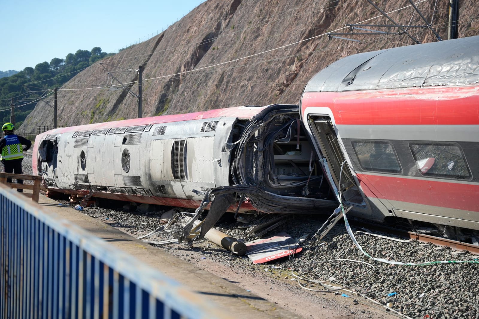 Search ongoing for two people as deaths from Spain rail crash hit 41