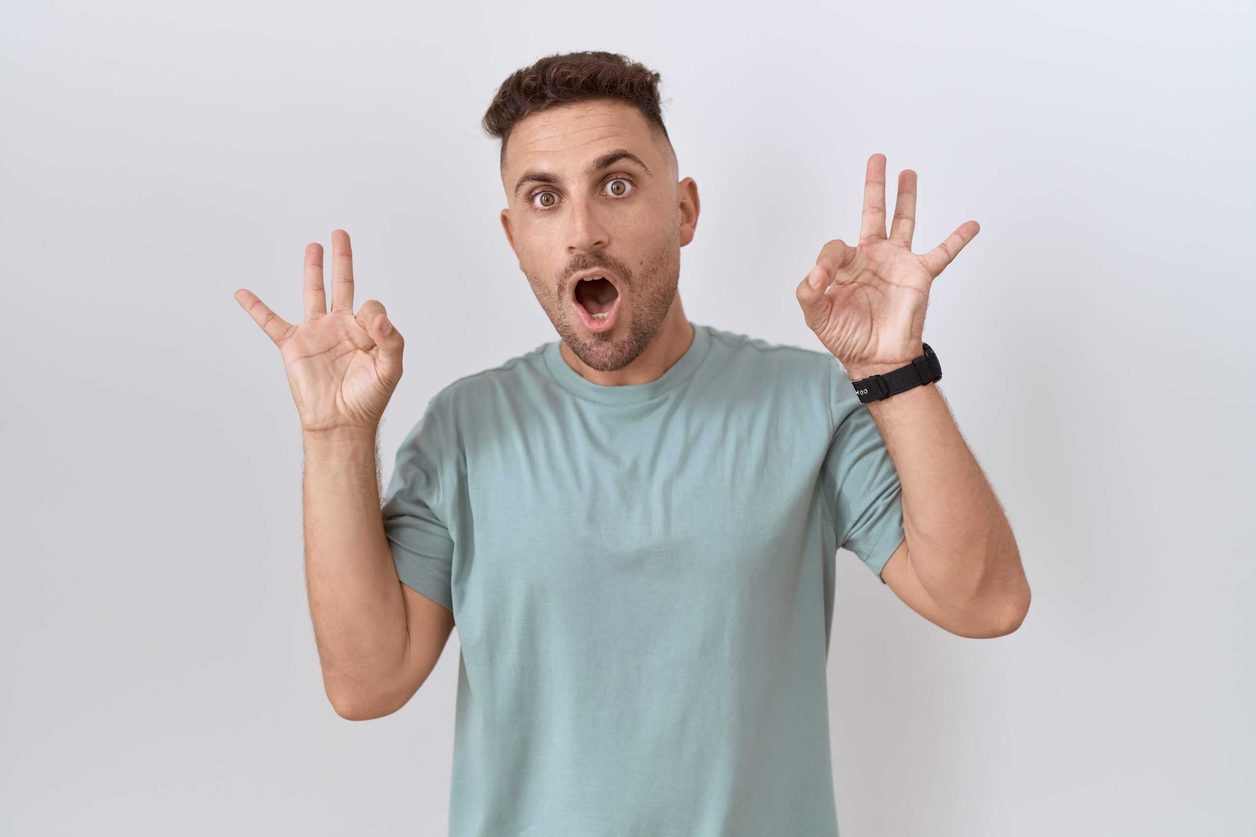 10 Canadian gestures and social cues Americans often misread