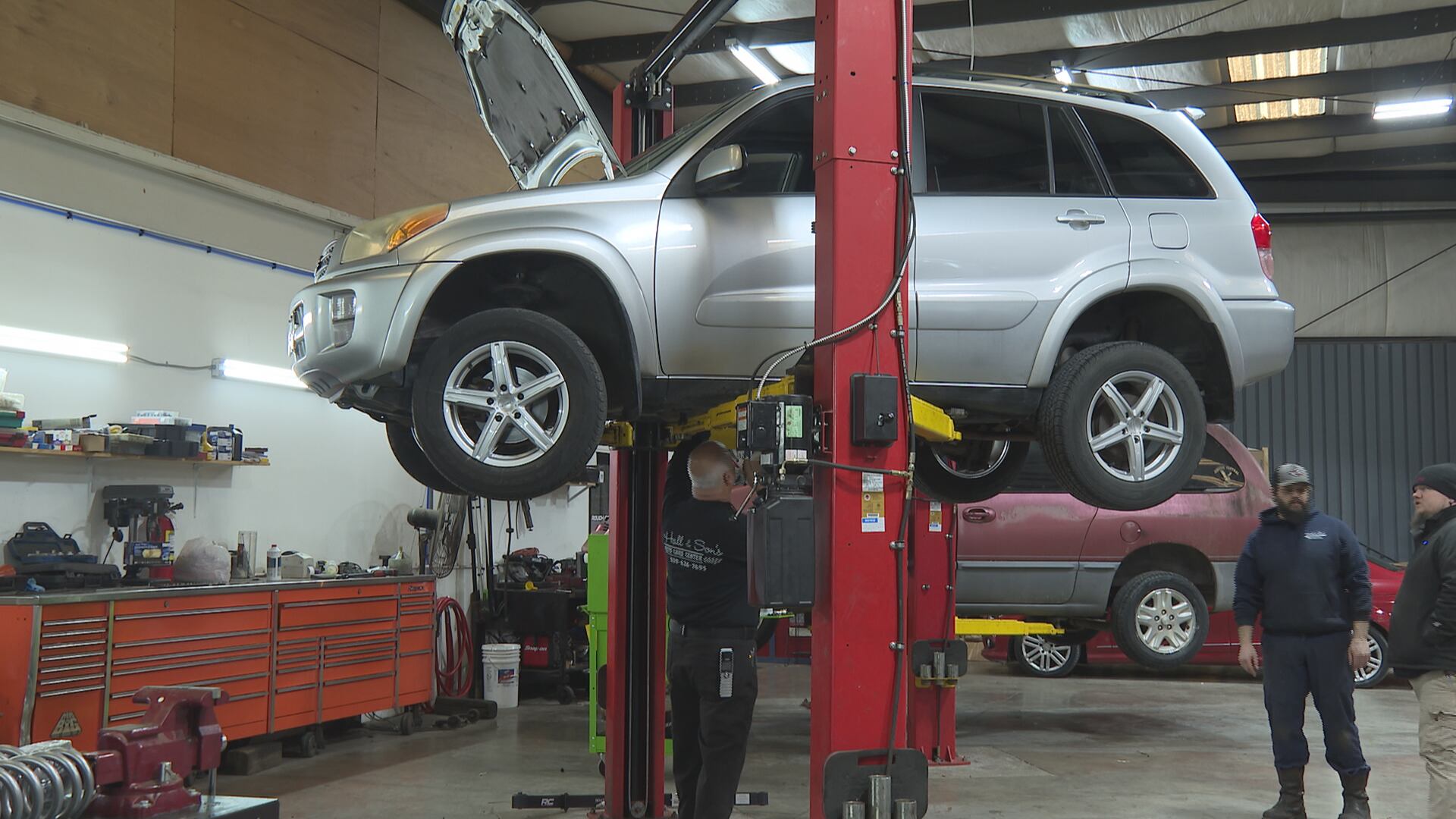 Auto expert shares winter weather car preparation tips