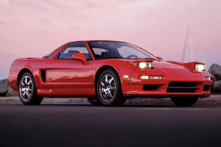 320,000 miles later, this 1995 Acura NSX-T for sale is still pristine