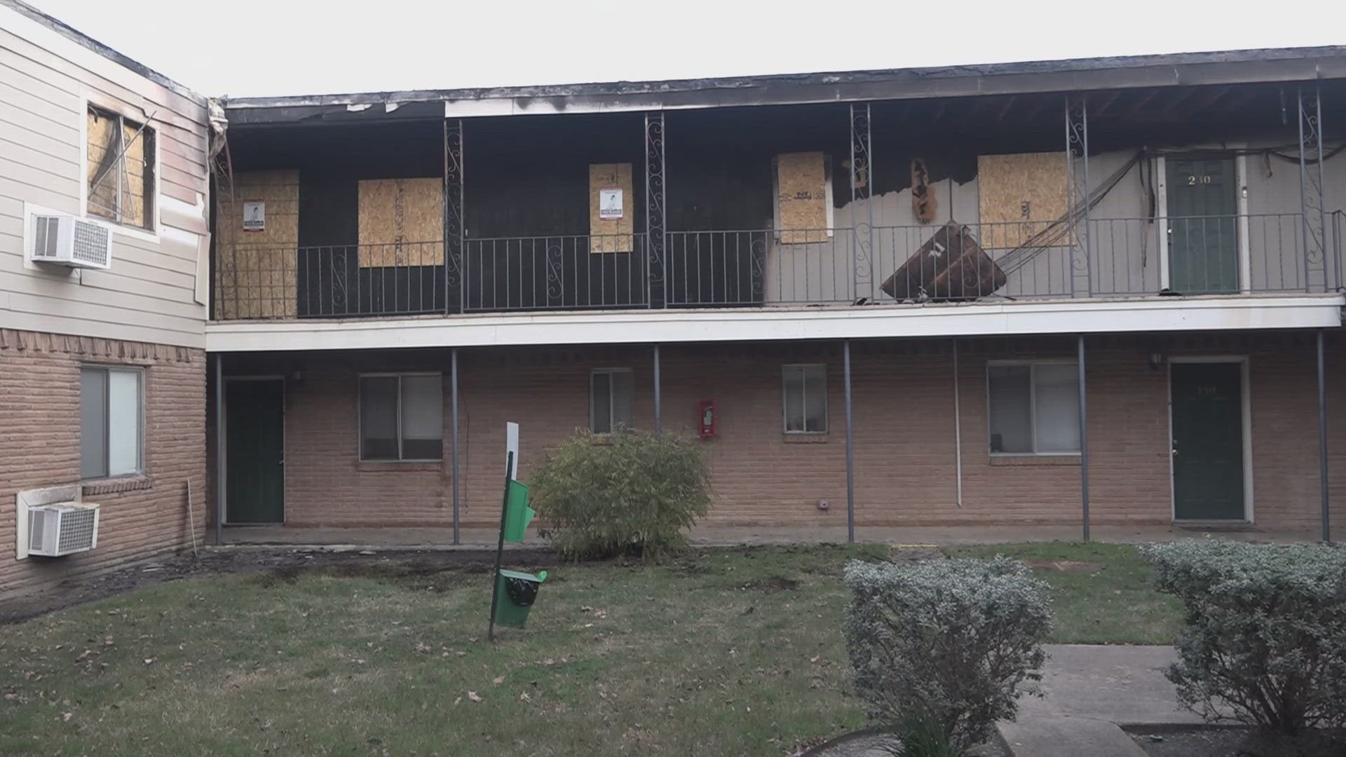 Overnight apartment fire in Temple displaces multiple families