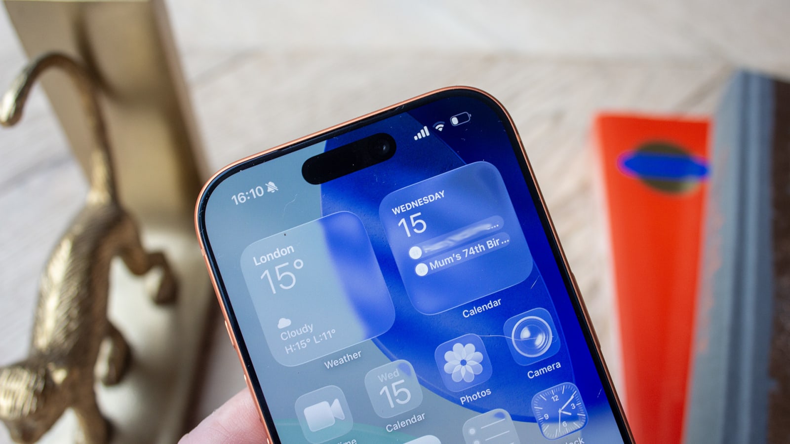 It turns out the iPhone 18 Pro’s camera cutout probably won’t look all ...