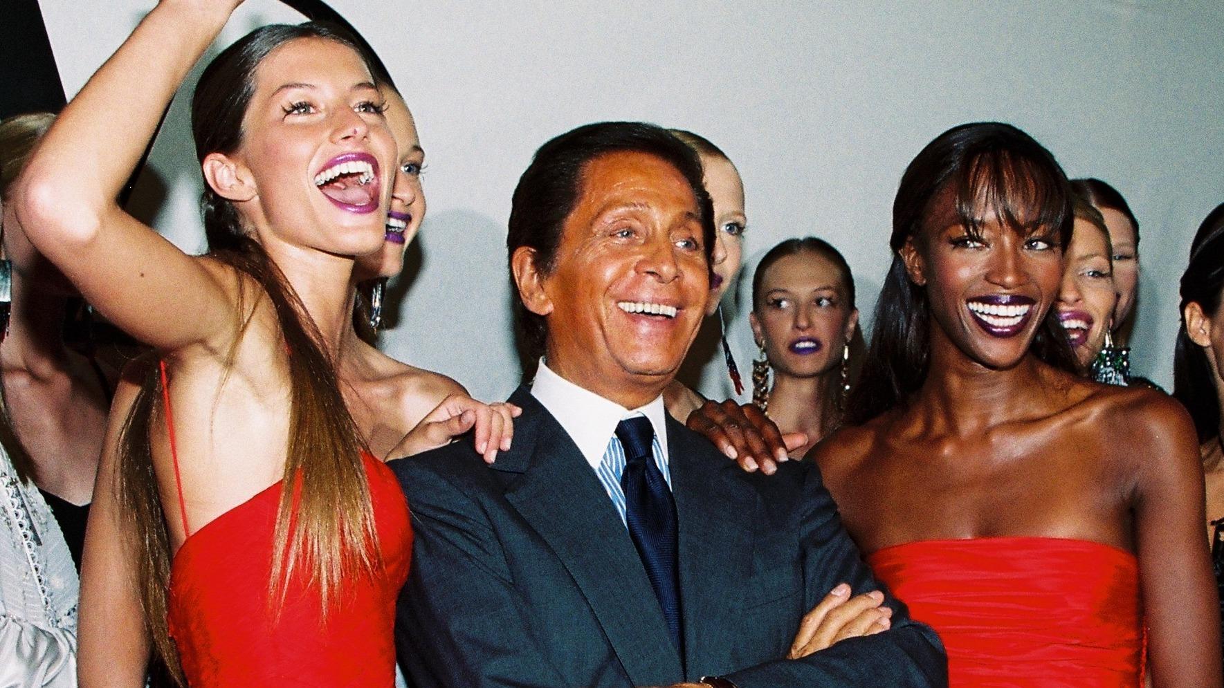 Fashion story – Le rouge Valentino qui fait vibrer les stars, de Jackie ...