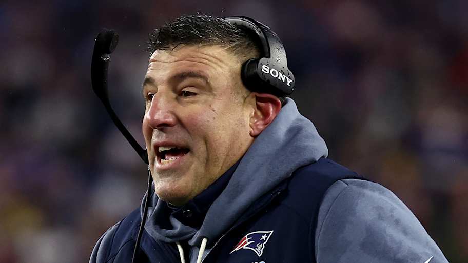 Jets catch another stray as Patriots' defense makes easy work of the Texans