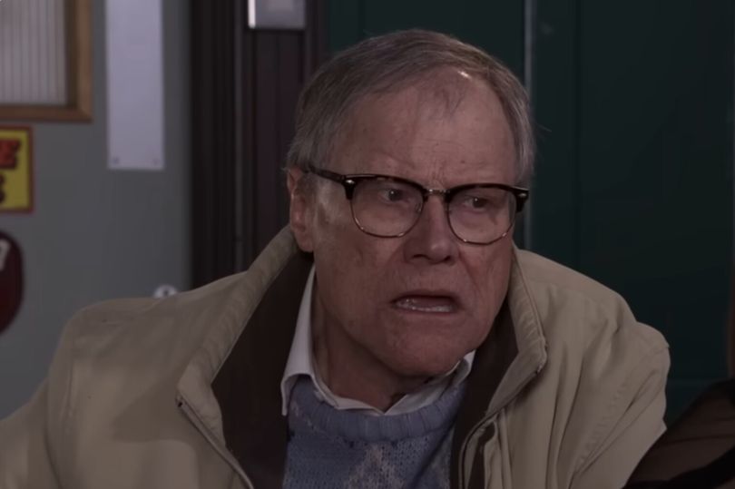 Coronation Street viewers say the same thing as Roy Cropper sends ...