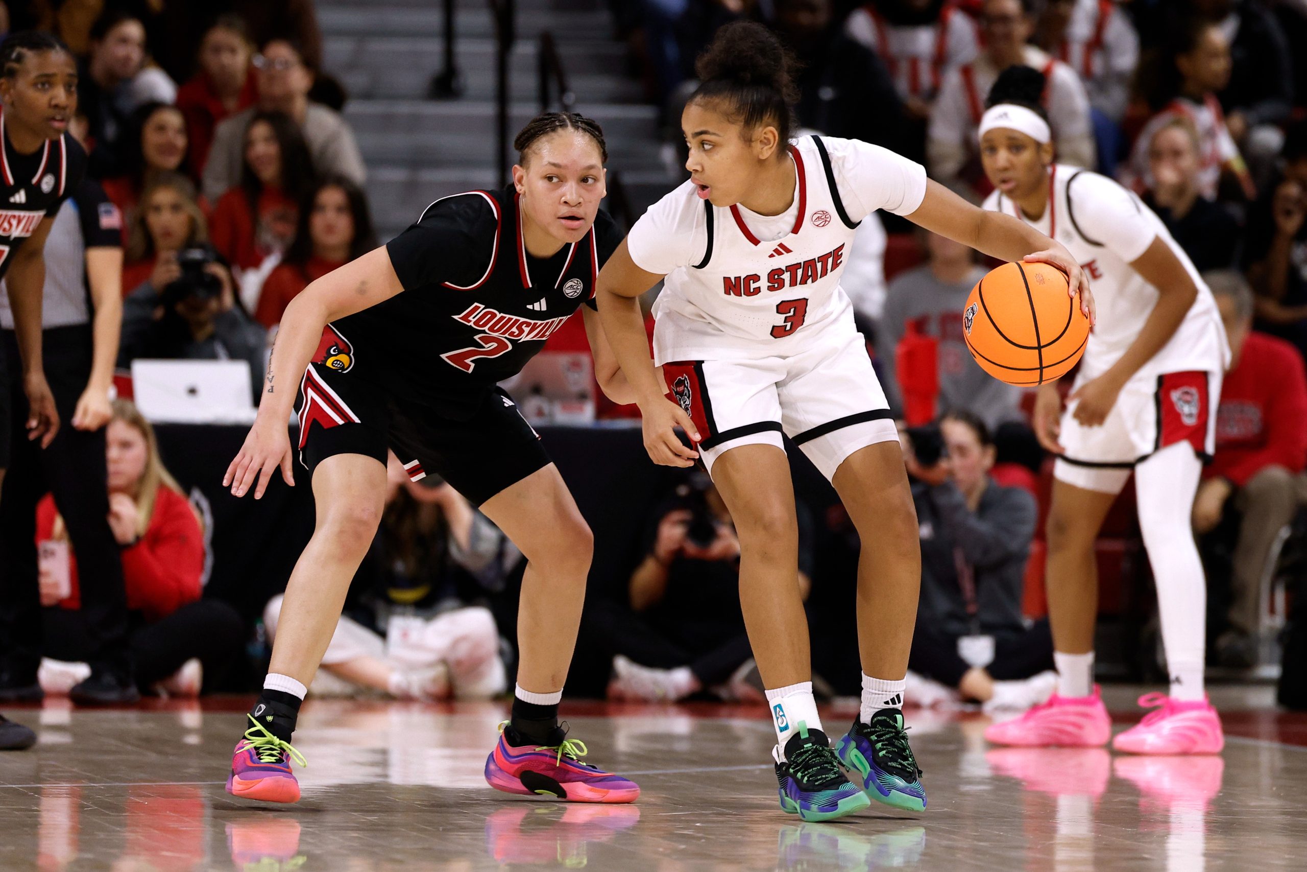 Women's college basketball top 10, bubble team NET rankings: UofL ...