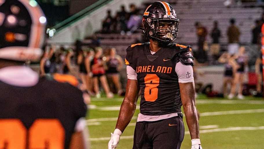 Nebraska extends scholarship offer to rising 4-star defensive EDGE