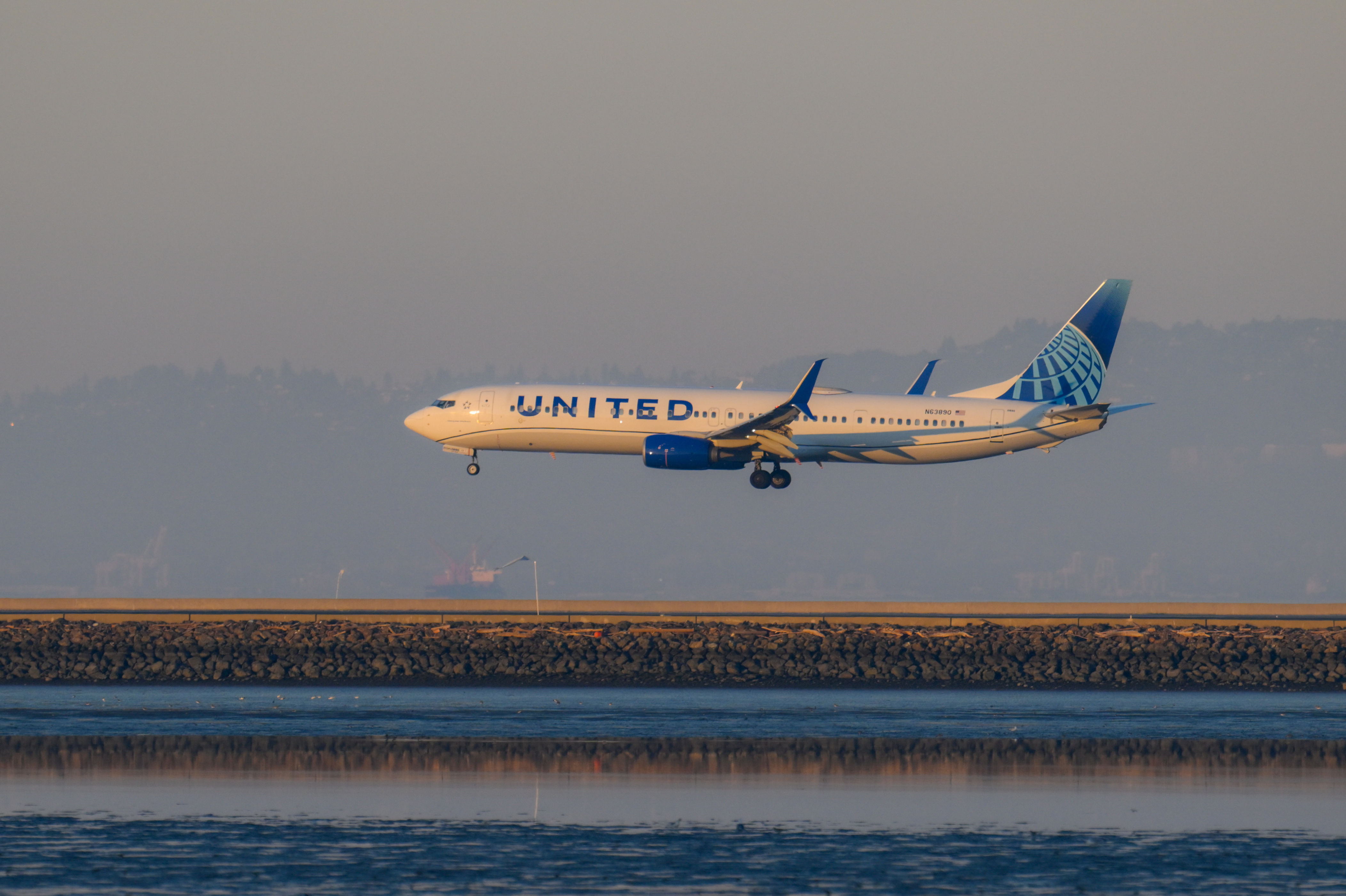United beats on Q4 earnings and guidance, sees strong revenue momentum ...