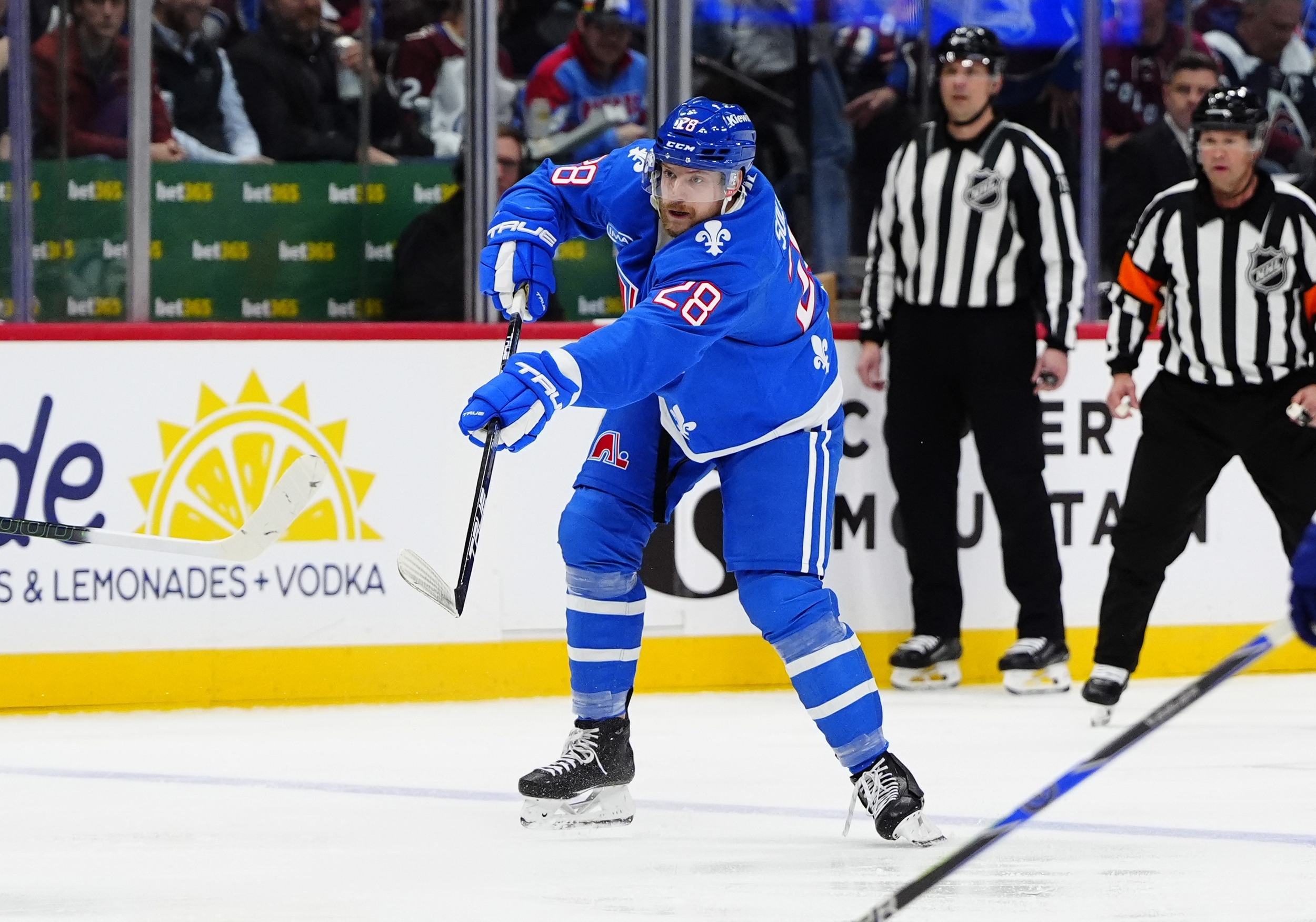 Penguins and Avalanche make minor trade