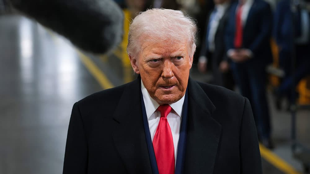 Dow Jones Tumbles As Trump's Greenland Threats Spur Sell The U.S. Trade ...