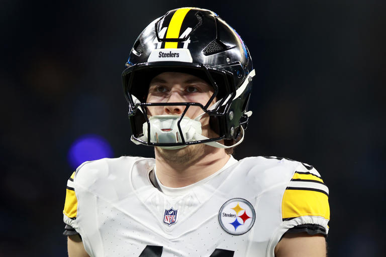 Two Steelers earn PFWA honors