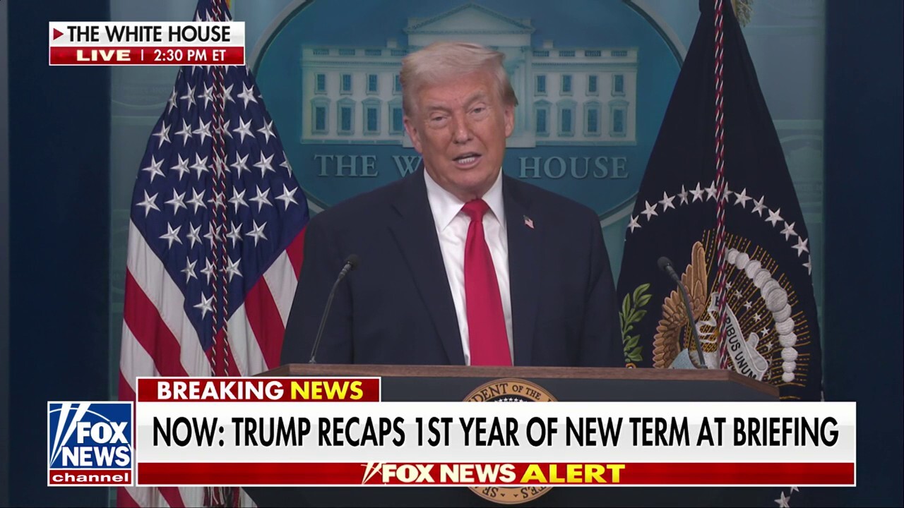 Trump rips into Rep. Ilhan Omar during briefing