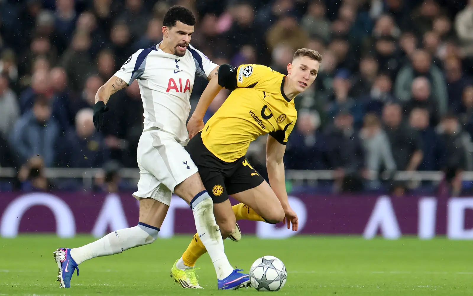 Tottenham beat 10-man Dortmund to hand Frank stay of execution