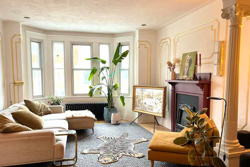 This 100-year-old Montreal apartment has Parisian details - plus bold ...
