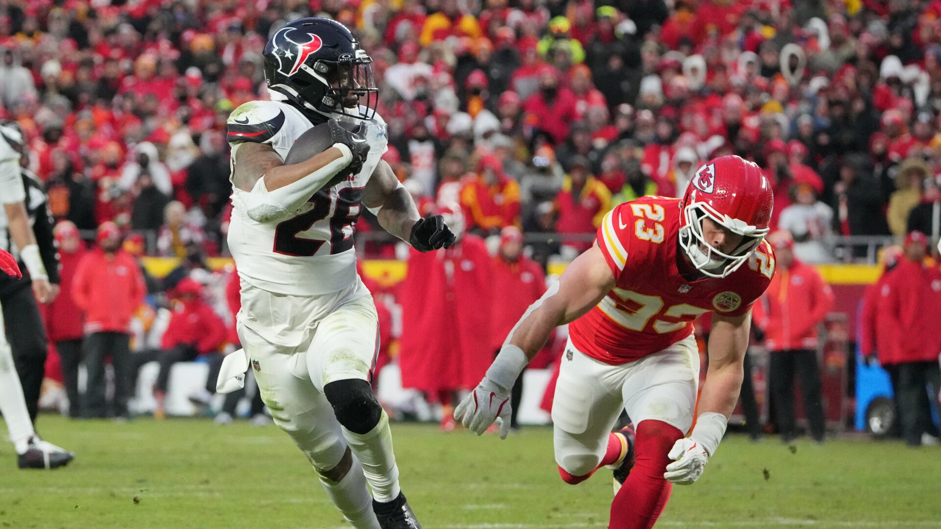 DeMeco Ryans: "No clarity" on whether Joe Mixon will play in 2026