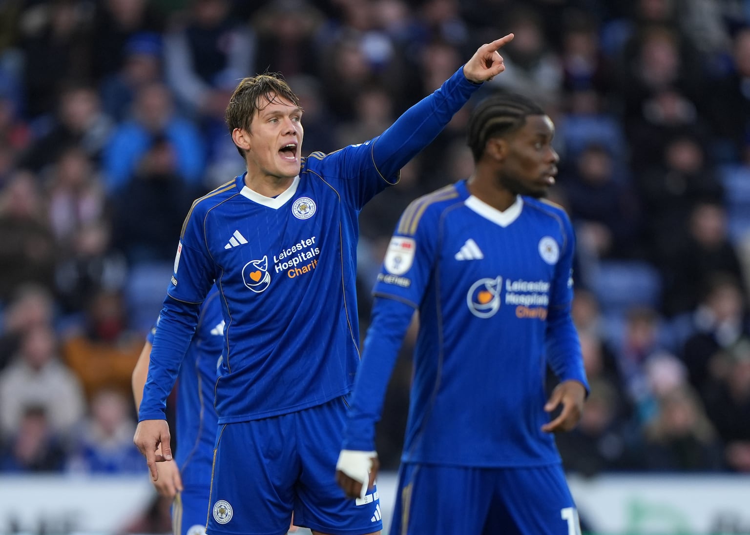 Wrexham pegged back as Jannik Vestergaard’s late goal earns Leicester a ...