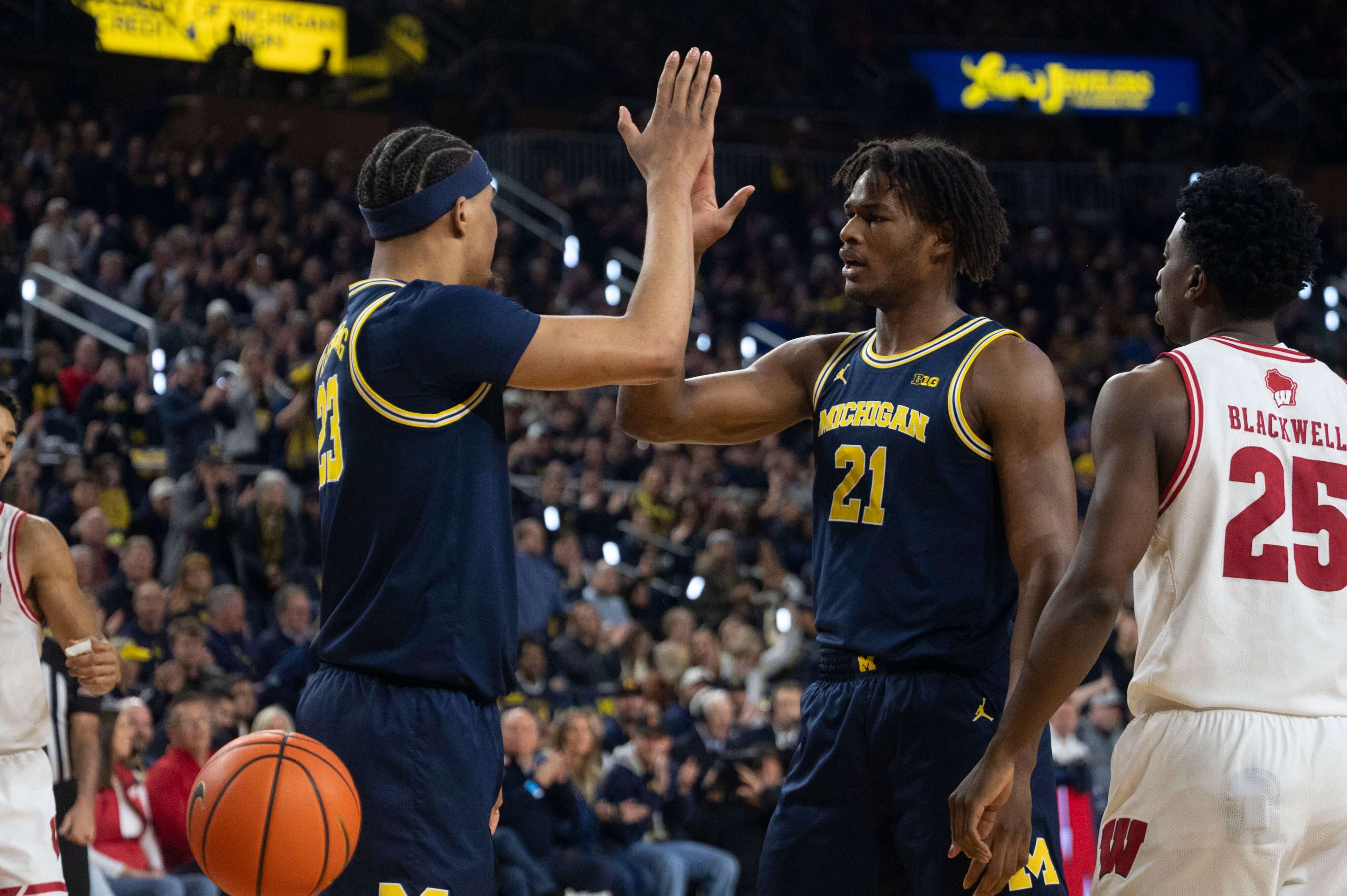 Where to watch Michigan basketball vs. Indiana in Big Ten showdown tonight
