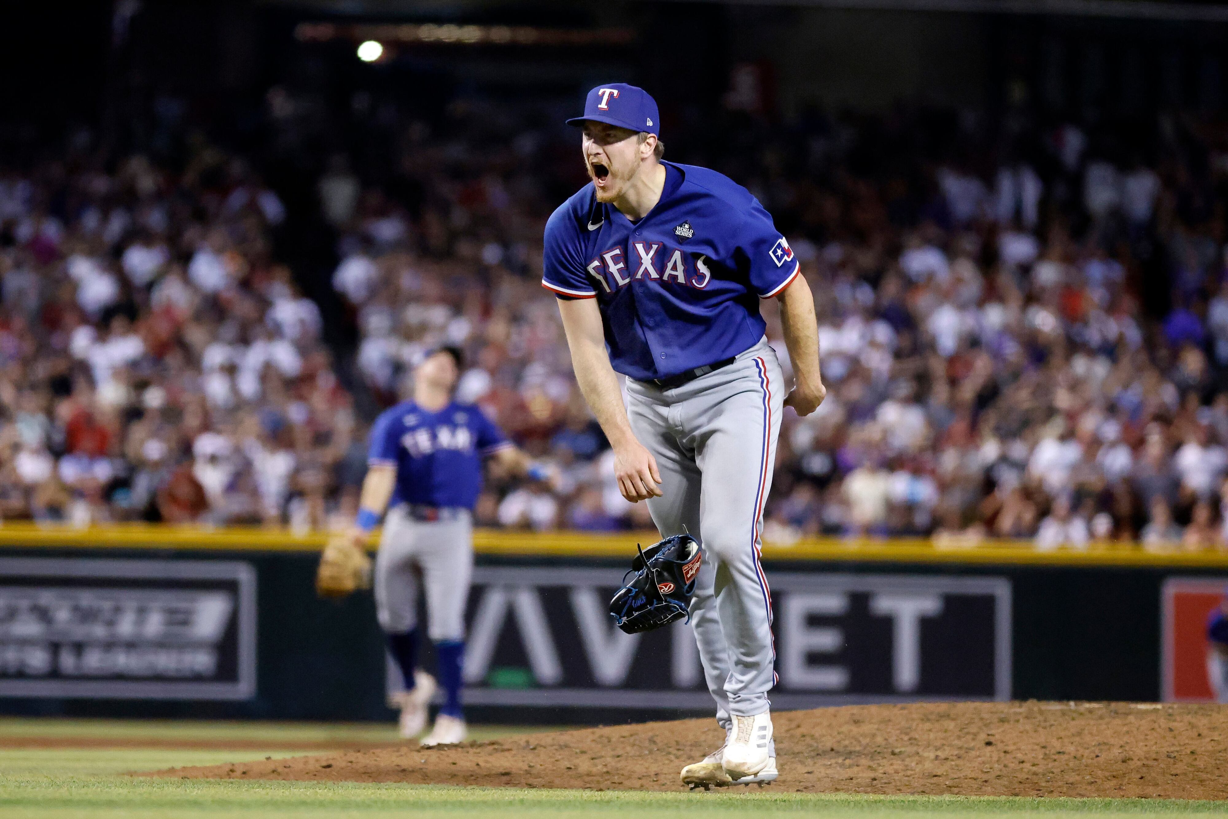 Texas Rangers bring back Josh Sborz on minor league deal