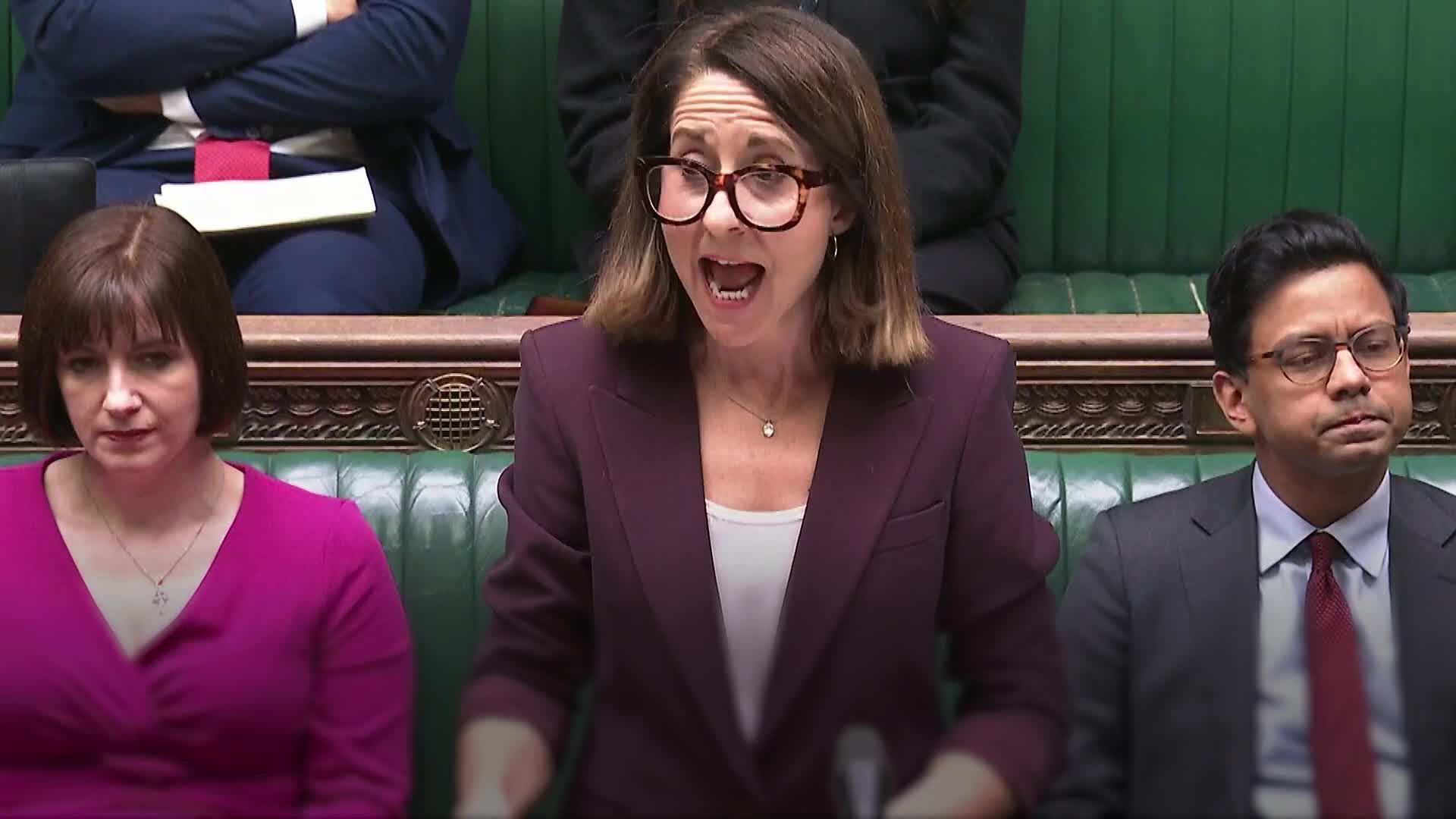 Under-16s social media ban and overnight curfews to be considered – Liz ...