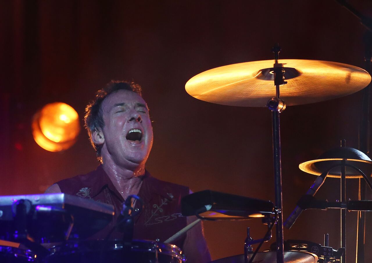 Midnight Oil drummer, co-founder Rob Hirst dead at 70