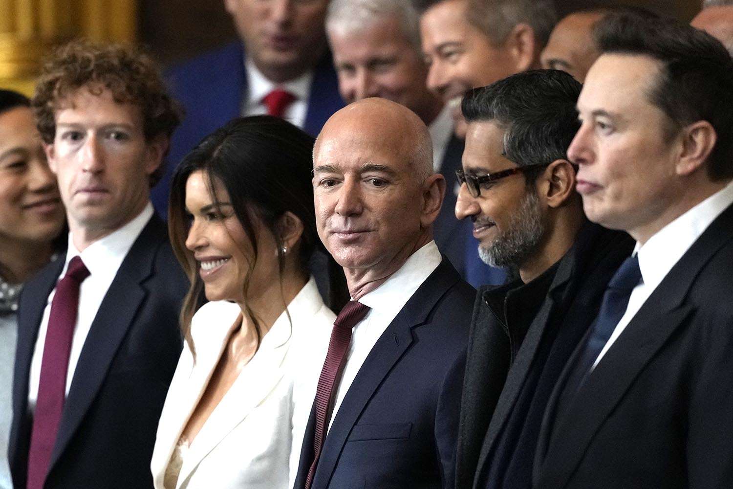 Trump's first year in office saw Mark Zuckerberg, Jeff Bezos and Elon ...