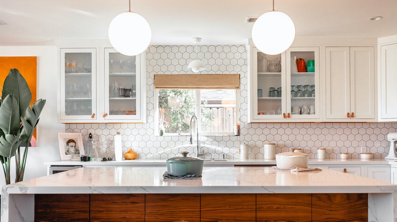 50 white kitchen designs that will never go out of style