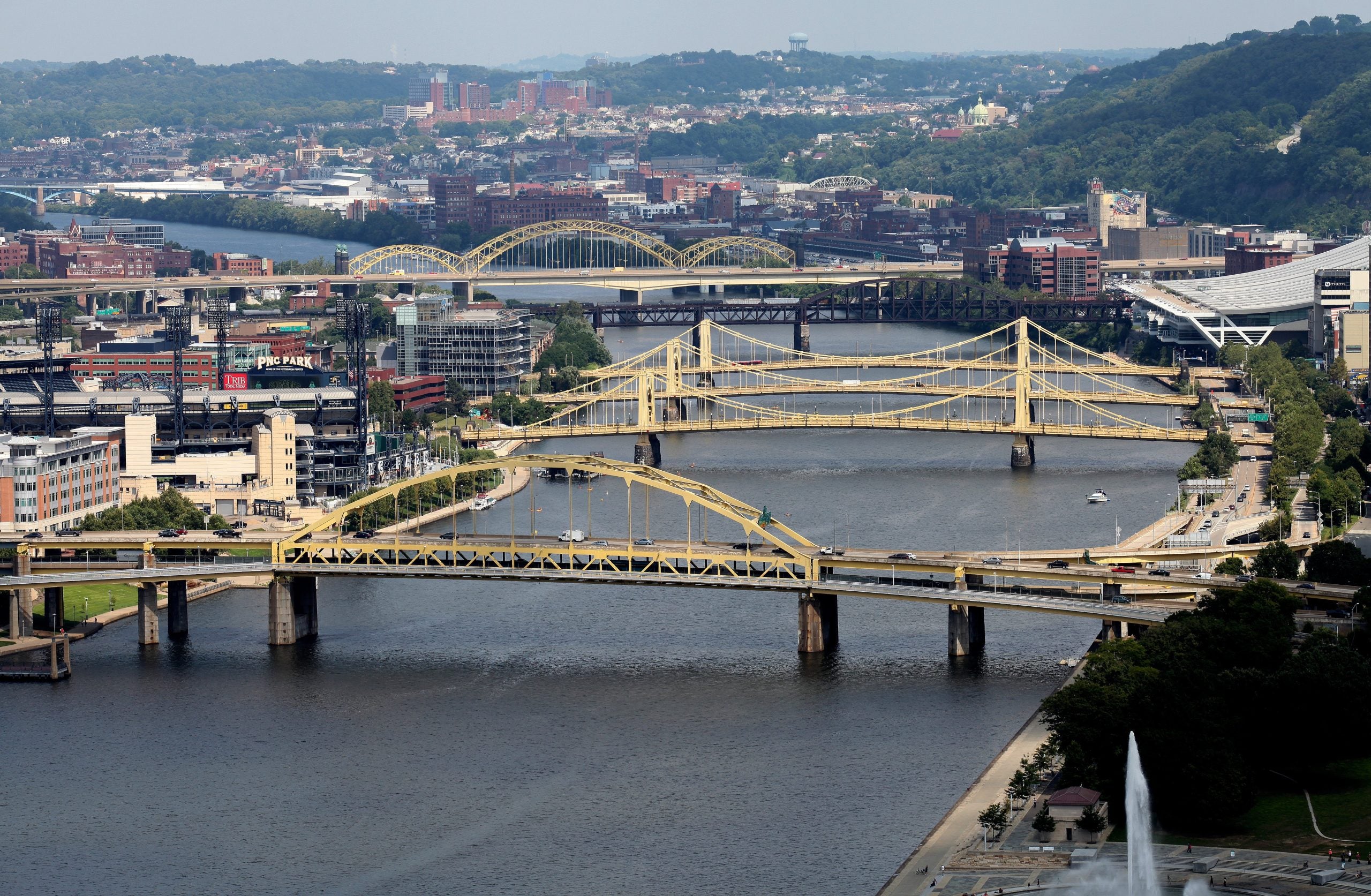Water intake at risk as frigid temperatures cause river in Pittsburgh ...