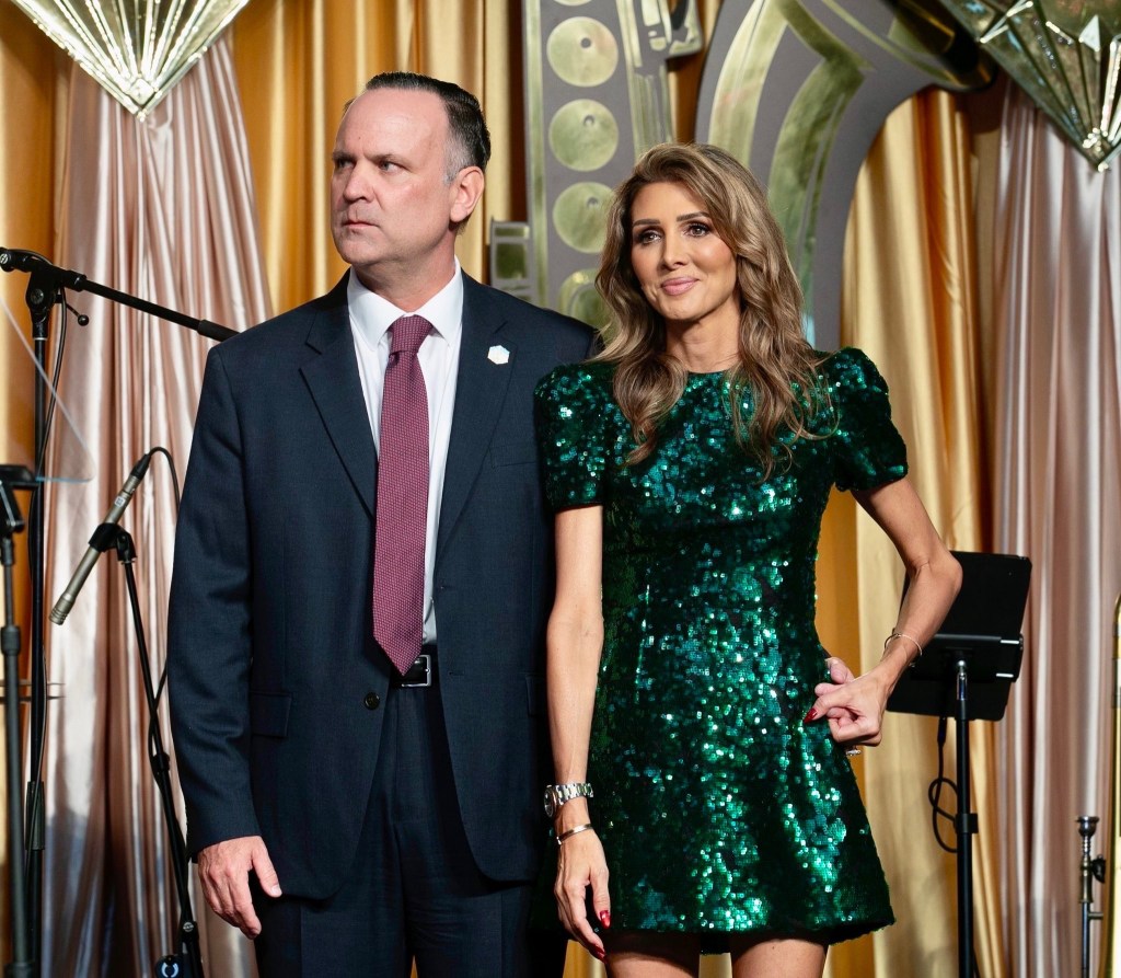 Trump aide Dan Scavino and Erin Elmore to wed at 'surprise' Mar-a-Lago ...