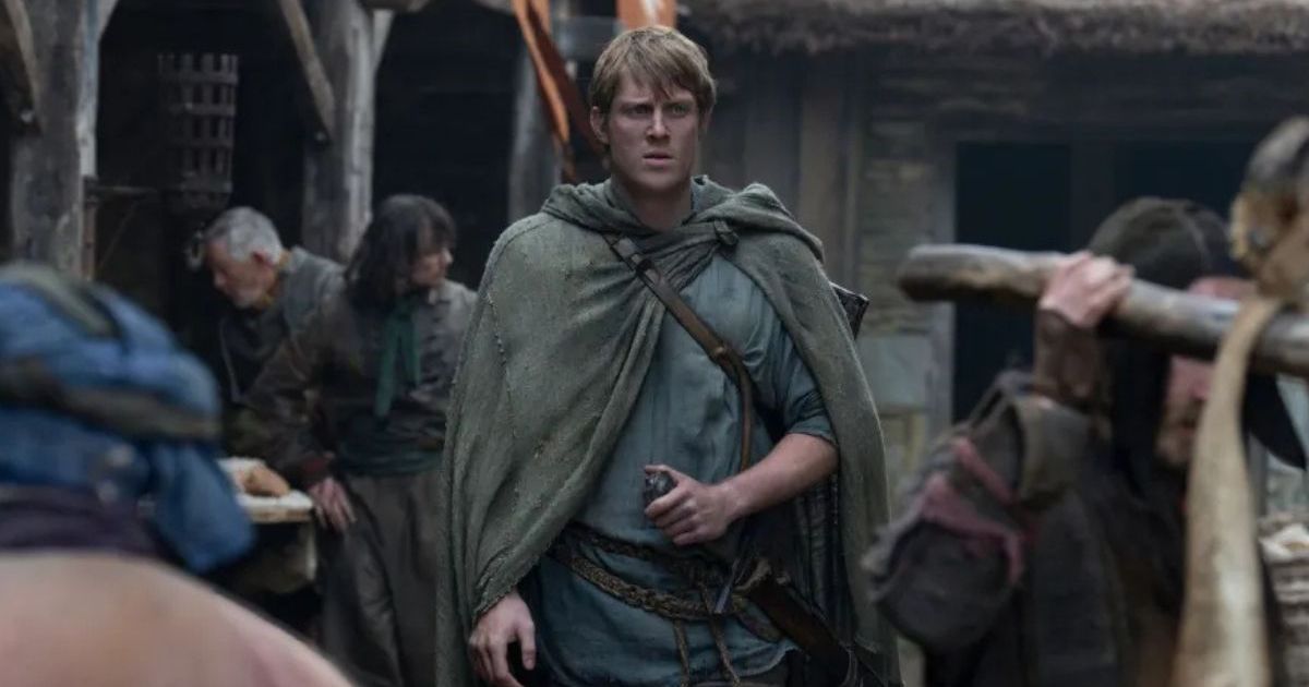 Game of Thrones Fans React To Dunk's Ditry Dump Scene